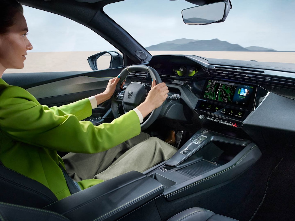 408 FASTBACK 跨界轎跑 | PEUGEOT 台灣